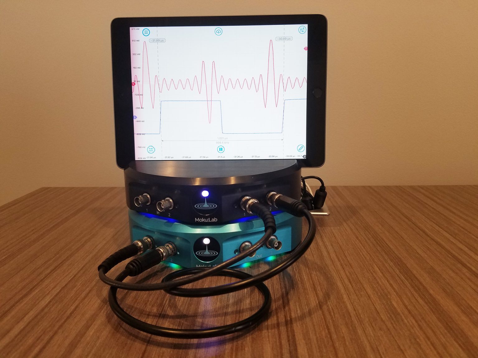 Moku:Lab and MATLAB - Liquid Instruments