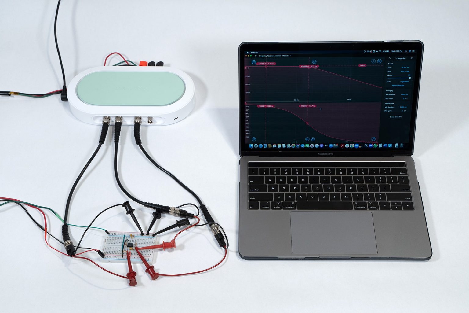 Waveform Generator | Moku- Liquid Instruments