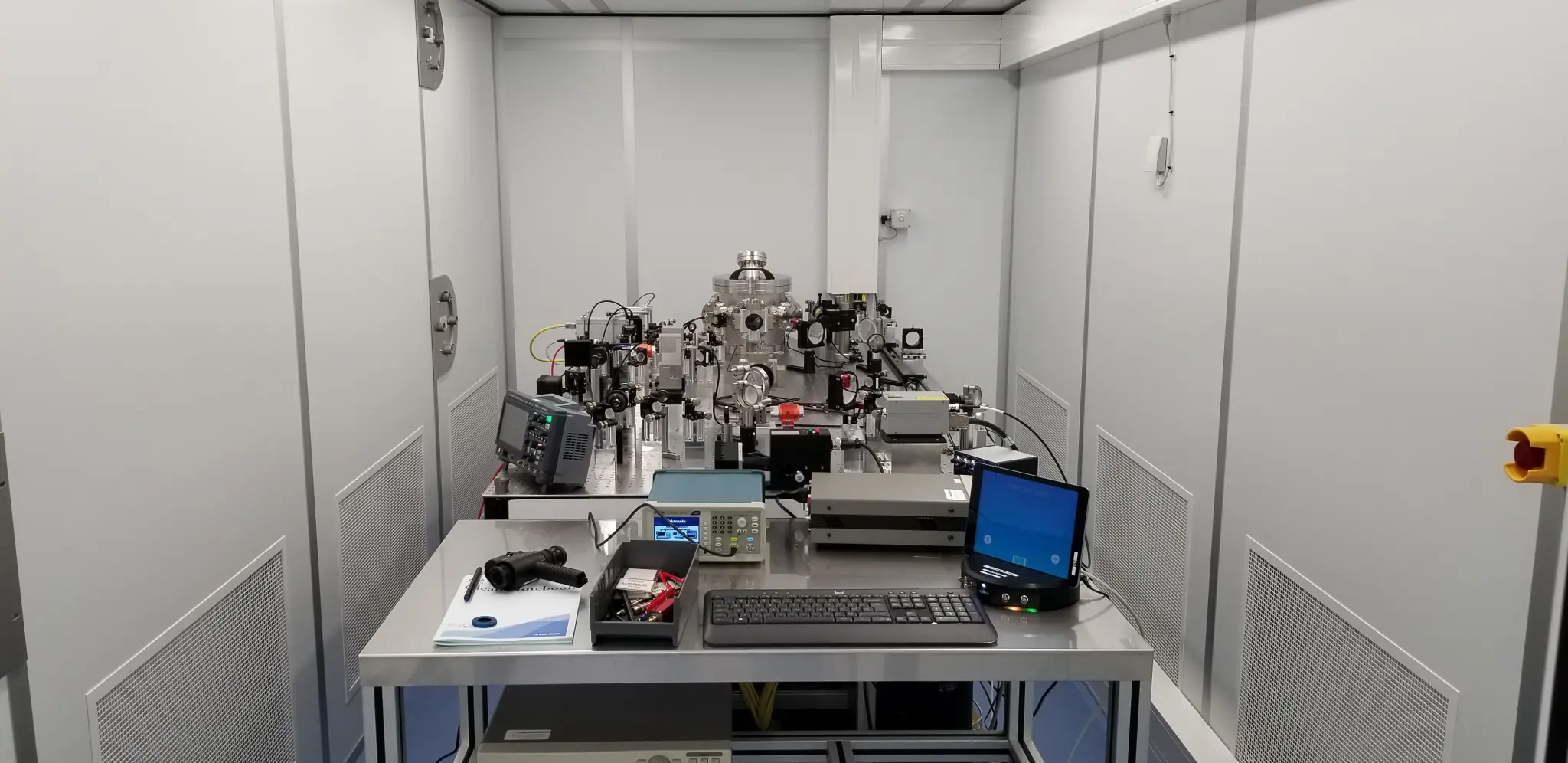 Shining light through a wall: Axion detection at DESY with Moku:Lab and Moku:Pro - Liquid ...